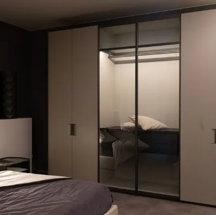 Poliform Senzafine Plus wardrobe